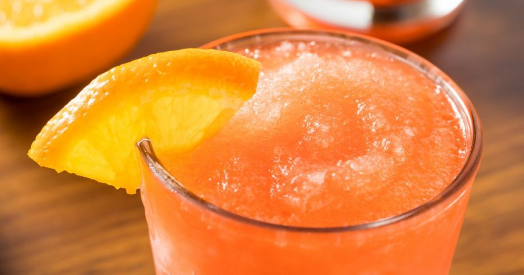 How to Make Slushies with a Blender? | HealthyMealsHub.com